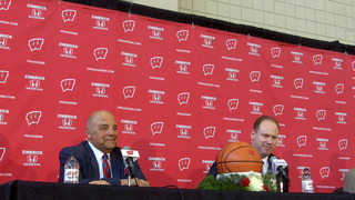Wisconsin introduces Greg Gard as men's head coach