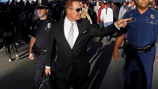 Les Miles Feels Consistent Support from LSU AD