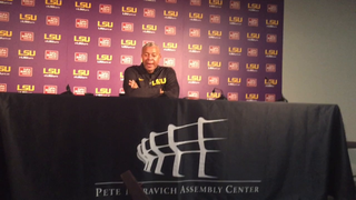 LSU coach Johnny Jones 11:28.mp4