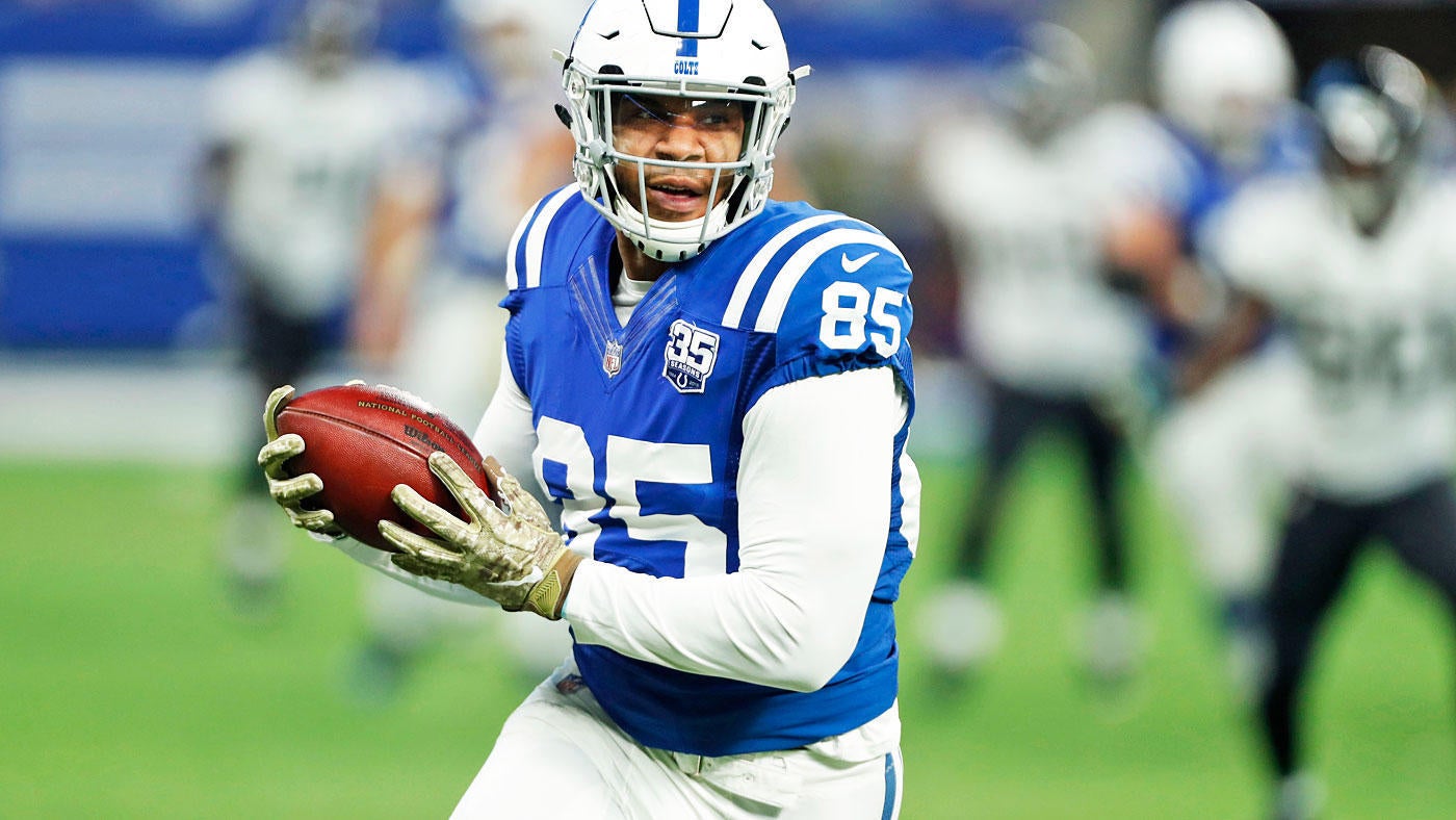 eric ebron team 2024