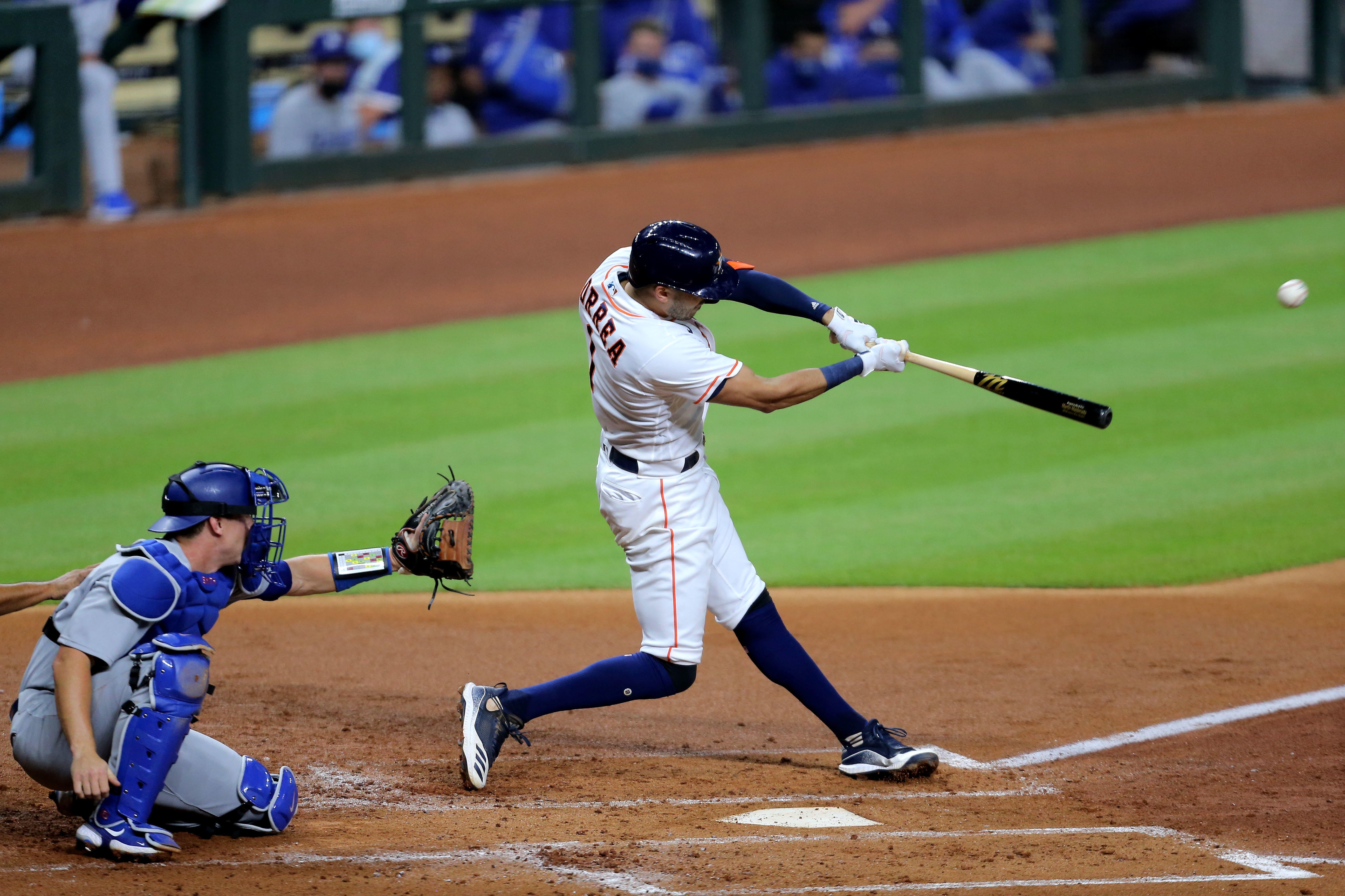 Time to Schein: Joe Kelly throws behind Alex Bregman's head mocking the ...