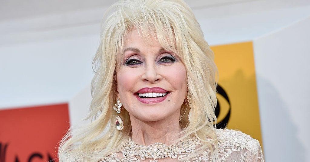 Dolly Parton Recreates Her Iconic 'Playboy' Cover Shoot for Husband ...