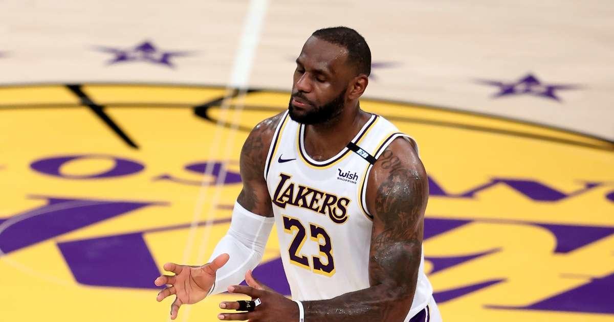 LeBron James' Jersey Number Switch Has Fans Confused