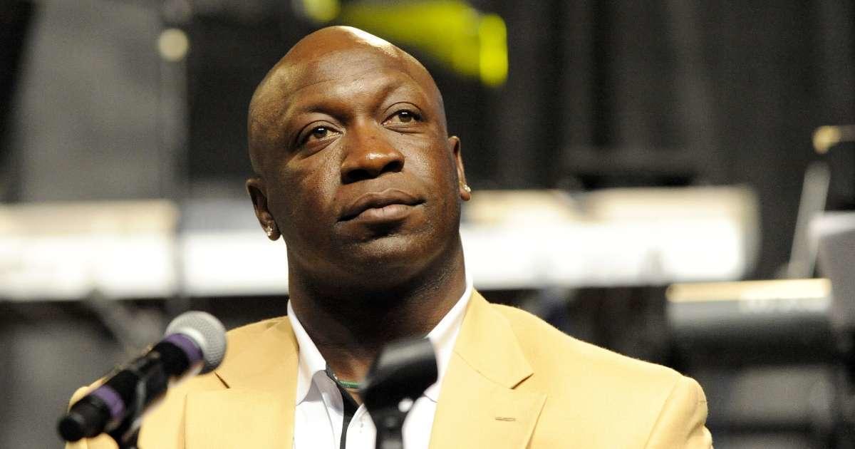 Vikings Legend John Randle Takes Shot at Green Bay Packers for Aaron ...