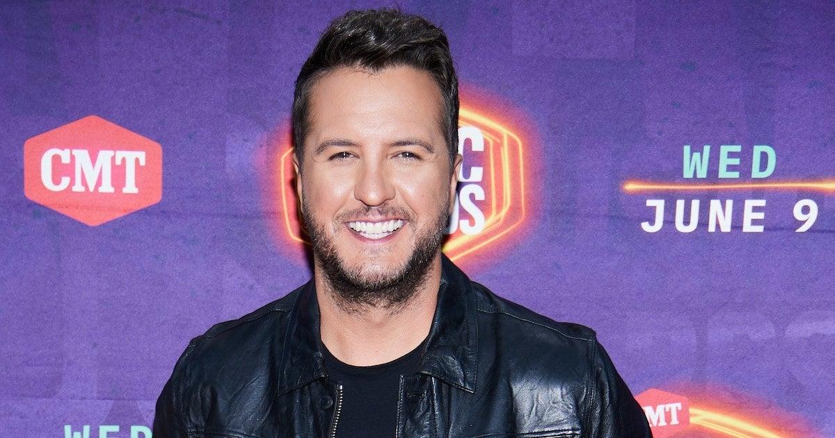 Luke Bryan Stops to Help Woman With Flat Tire on the Side of the Road ...