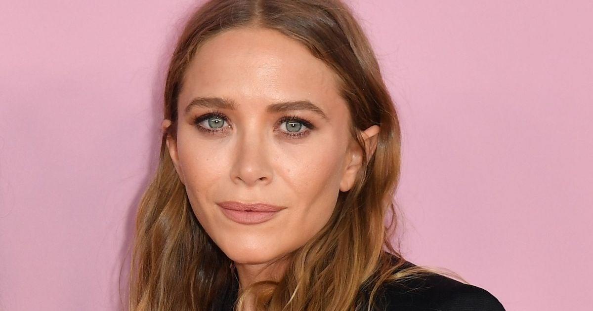 Mary-Kate Olsen Is All Smiles in Rare Public Outing