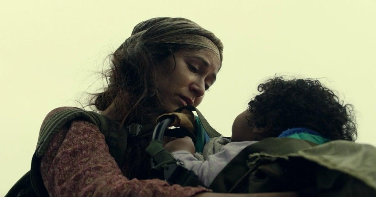 Watch the Fear the Walking Dead Season Finale's Dark Opening Minutes ...