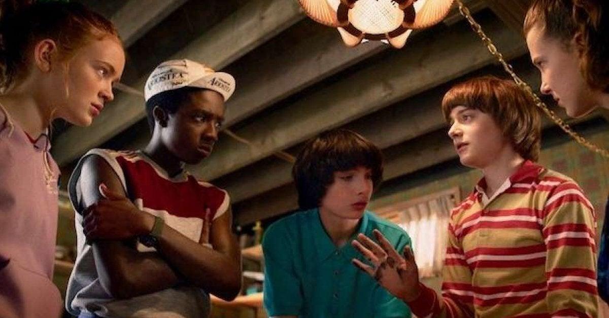 Watch Stranger Things Cast Transform Into Season 4 Outfits