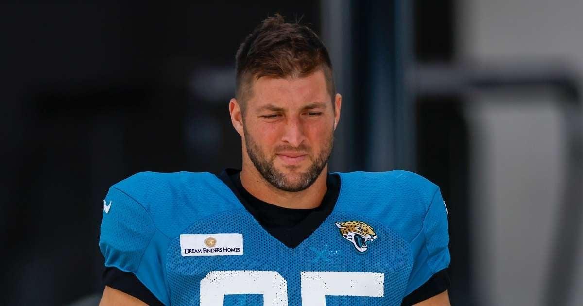 Jacksonville Jaguars' Decision to Cut Tim Tebow Lights up Social Media
