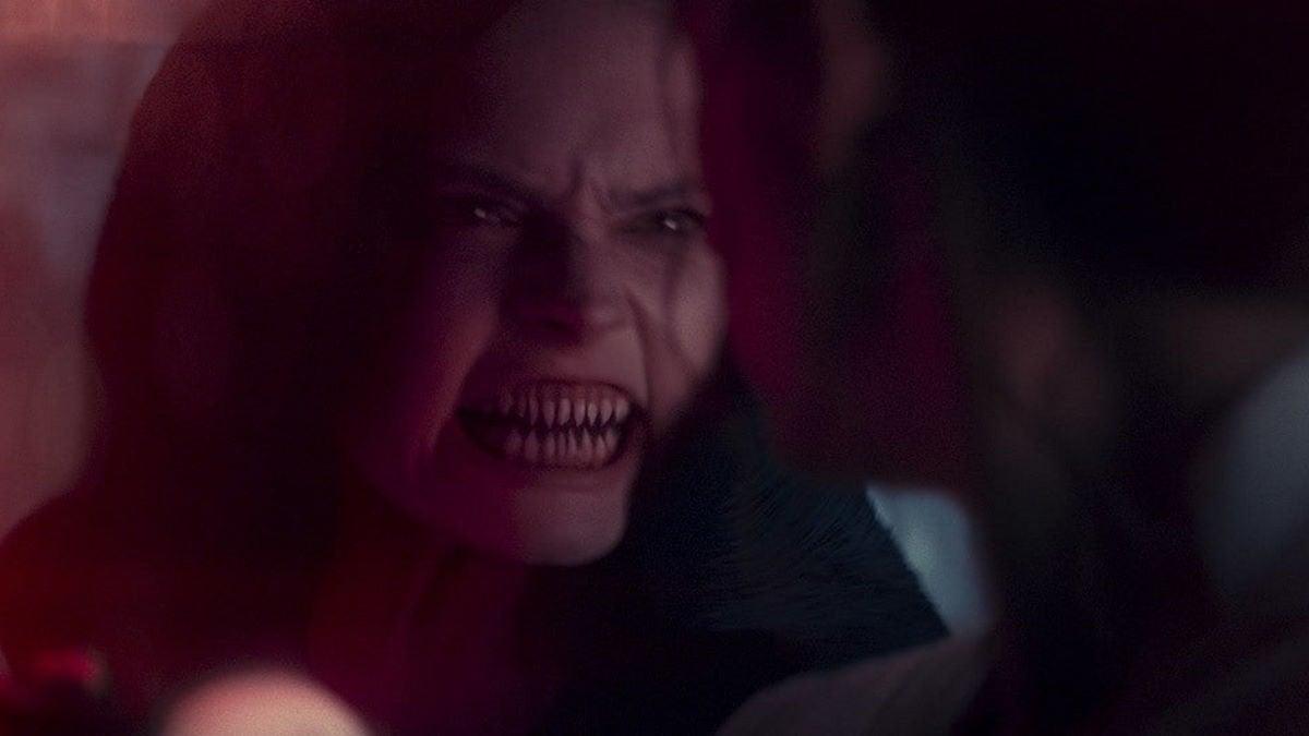 Star Wars: The Rise of Skywalker Concept Art Shows Dark Rey on a Fallen ...