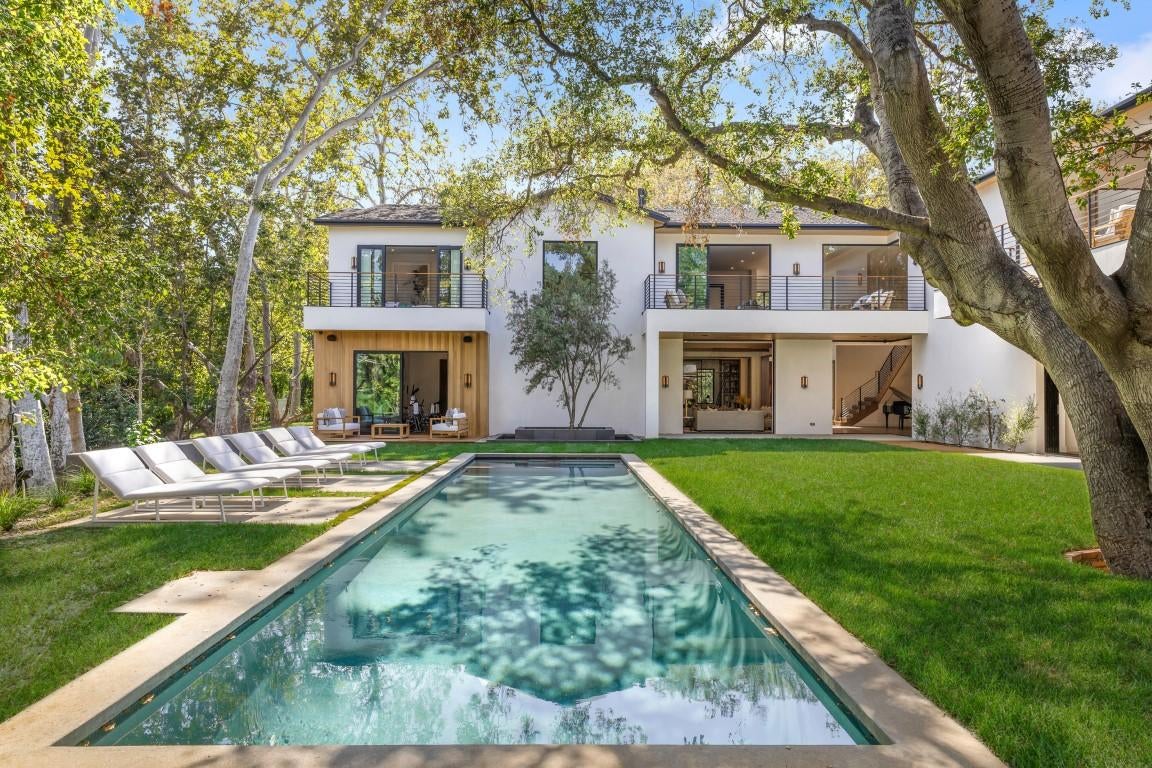 Tour Sophie Turner and Joe Jonas' Glamorous $15.2M Valley Meadow LA Home