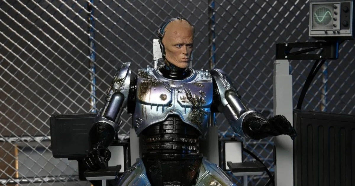 RoboCop 35th Anniversary Ultimate Action Figures Feature Peter Weller's ...