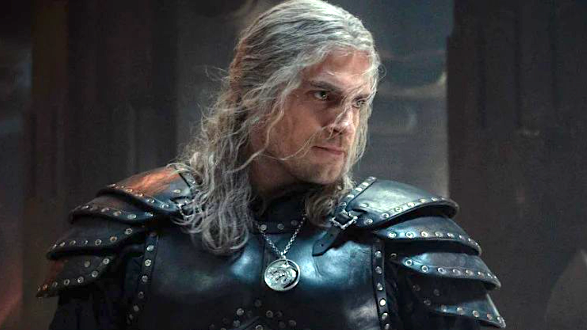 The Witcher: Henry Cavill Reveals Scene From the Books He Snuck Into ...