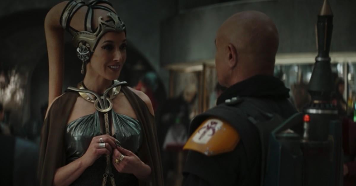 The Book of Boba Fett: Jennifer Beals Didn't Know Which Star Wars Show ...