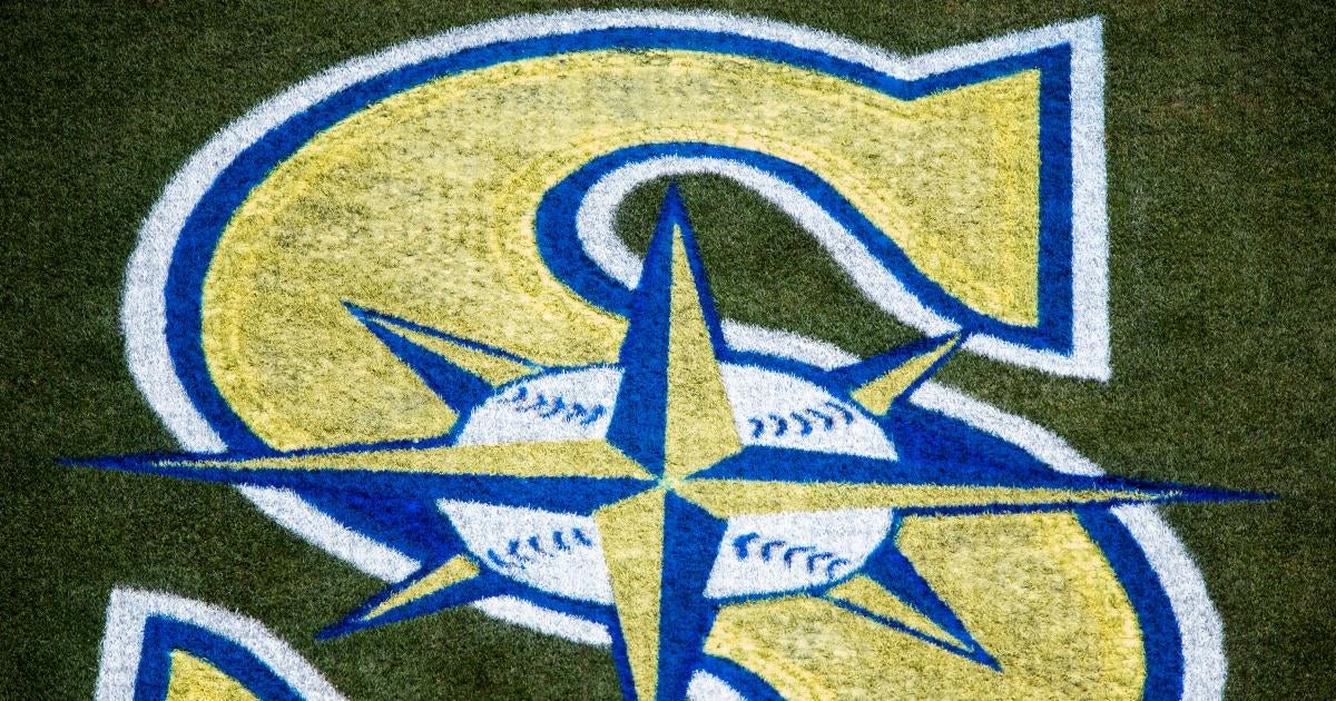 Longtime Seattle Mariners Star Announces Retirement From MLB
