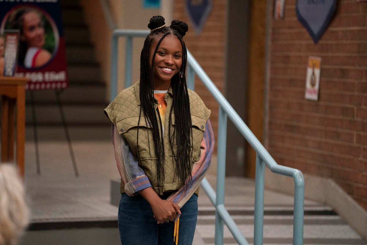 Naomi Gets Extraterrestrial in New Midseason Preview