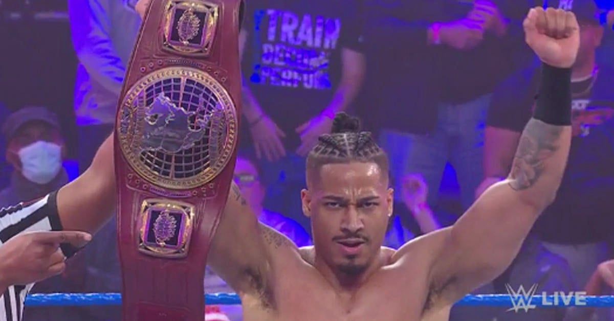 WWE NXT's Carmelo Hayes Retains North American Title in Outstanding ...