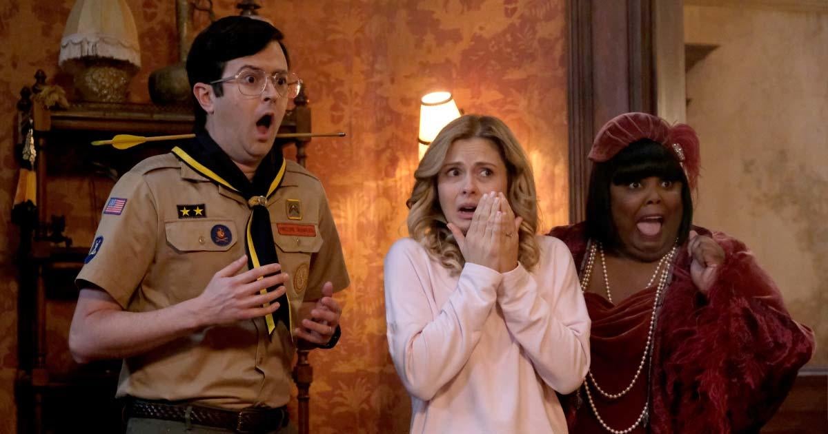 'Ghosts' Star Devan Chandler Long Breaks Down That Shocking 'Thorapy ...