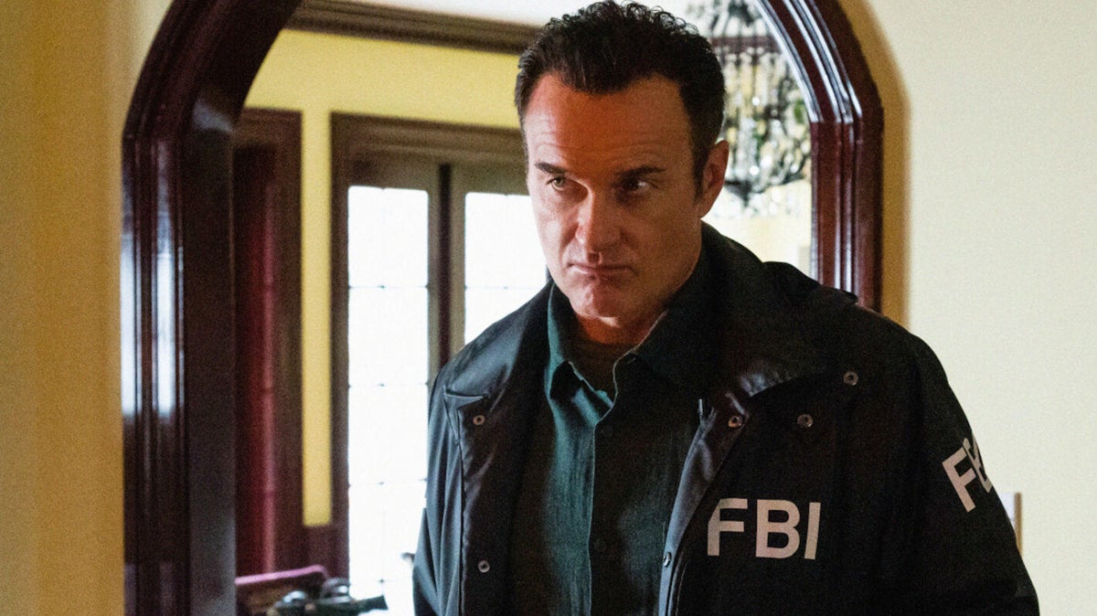 Fbi Most Wanted Showrunner Breaks Down Spoilers For Julian Mcmahon S
