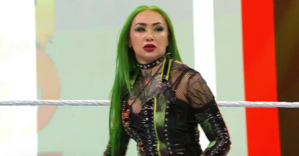 WWE's Shotzi Returns to SmackDown Against Ronda Rousey