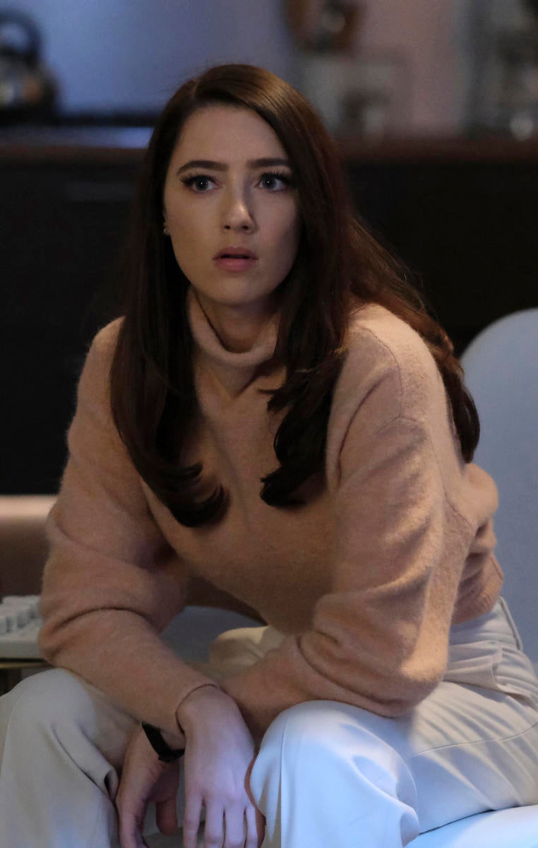 The Flash: "Death Falls" Photos Released