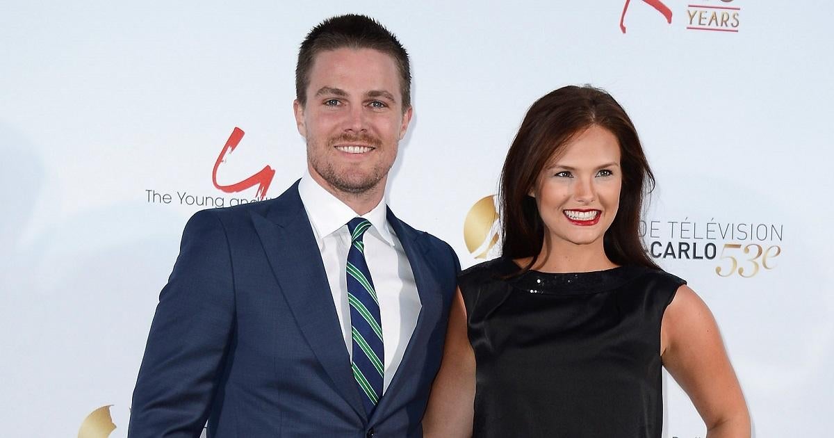 'Arrow' Star Stephen Amell and Actress Wife Secretly Welcome Second ...