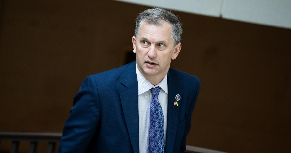 Congressman Sean Casten's 17-Year-Old Daughter, Gwen, Dies