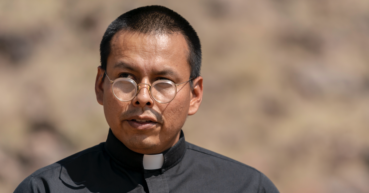 AMC's 'Dark Winds' Actor Jeremiah Bitsui Talks Complexity of Character ...