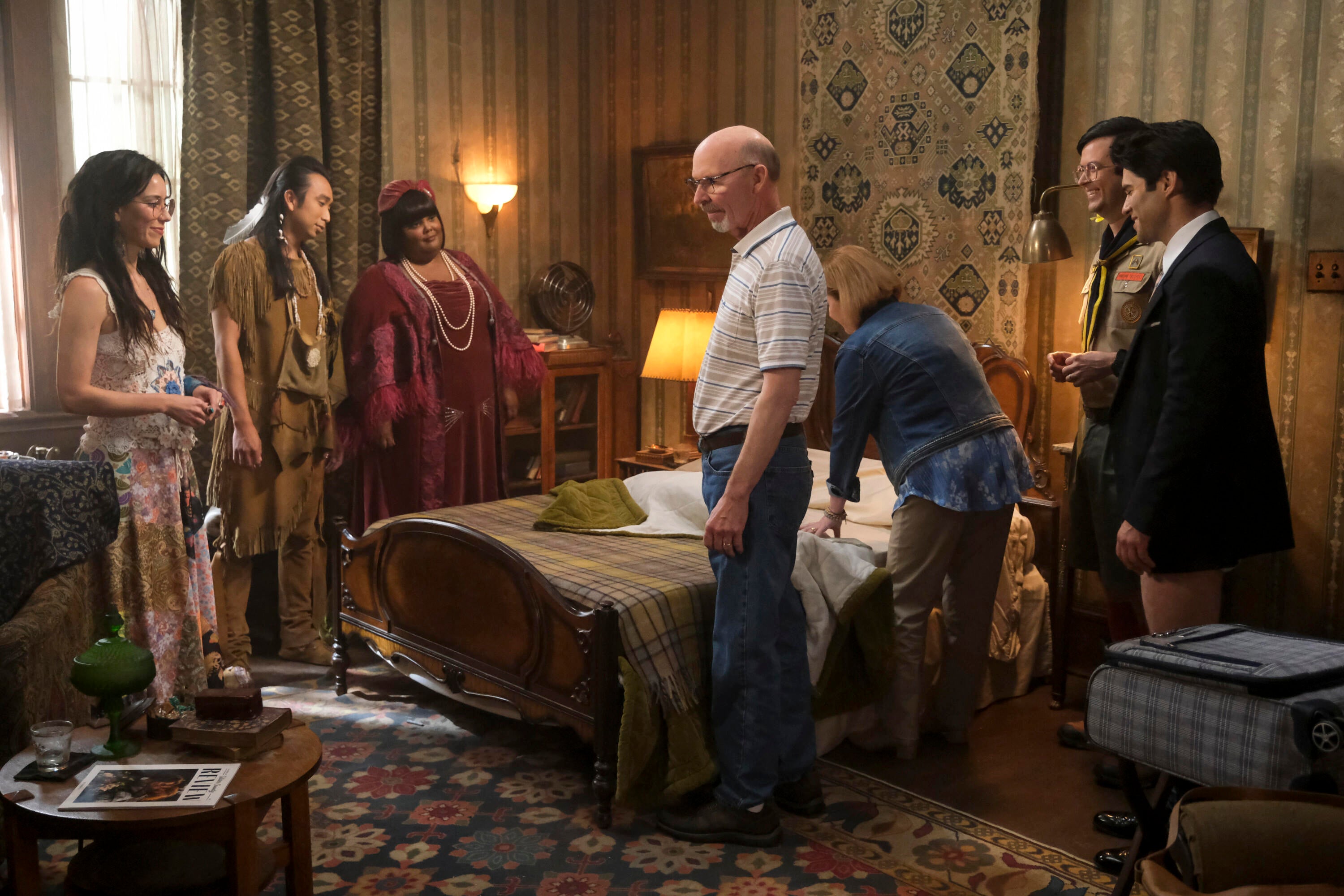 'Ghosts' Season 2: First Look Photos of CBS Sitcom's Premiere Episode ...