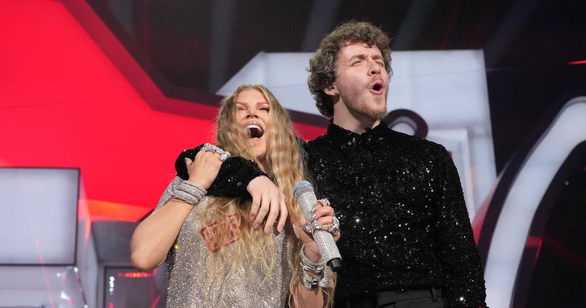 VMA's 2022: Fergie Joins Jack Harlow in Surprise Return to Awards VMA's 2022: Fergie Joins Jack Harlow in Surprise Return to Awards