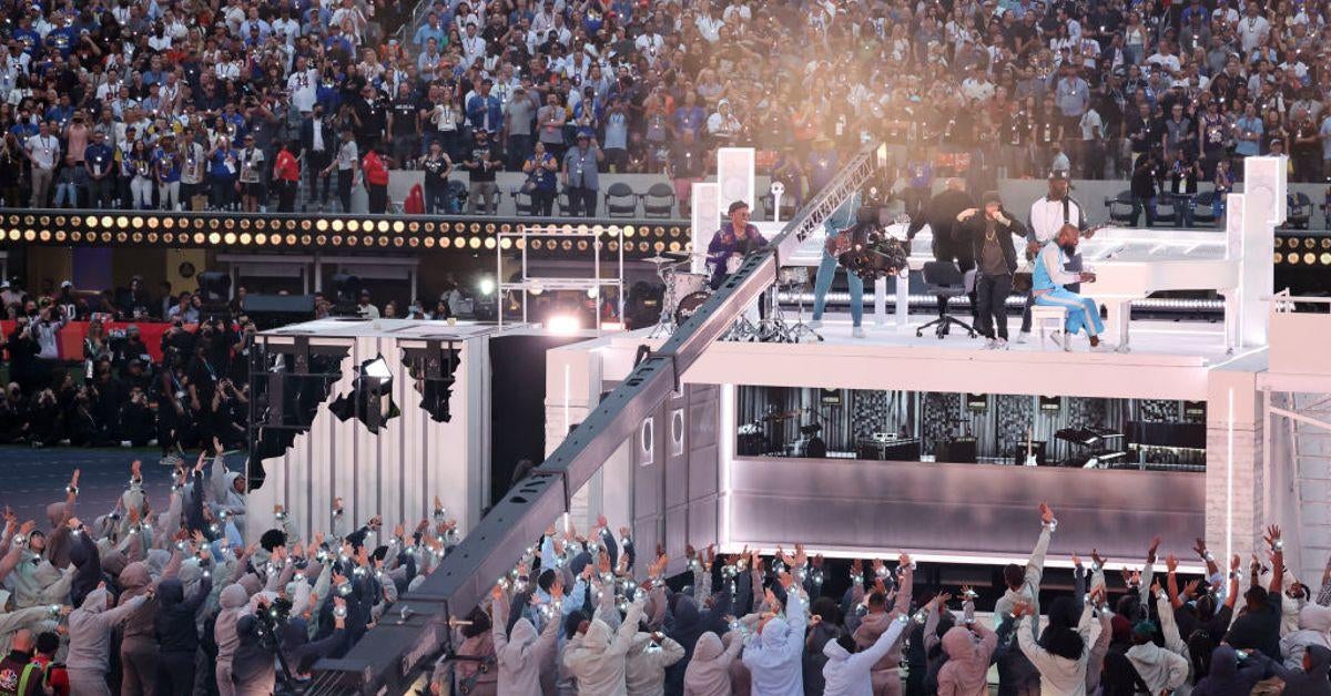 NFL Makes Major Change to Super Bowl Halftime Show, Swaps Pepsi for ...