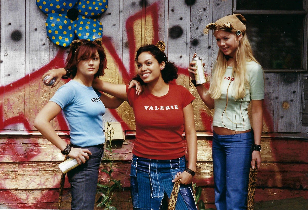 Josie and the Pussycats Cast Members Describe Their Ideal Sequels ...