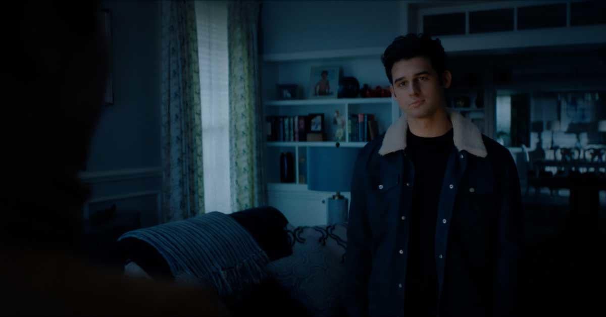 DC's Stargirl: Hunter Sansone Talks Cameron's Darkness, Icicle's Legacy