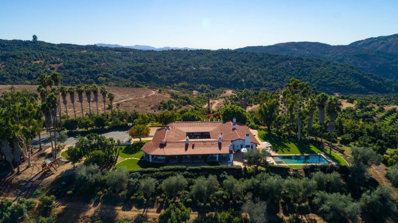 Tour Sandra Bullock's Sprawling 91-Acre San Diego Home Listed for $6 ...