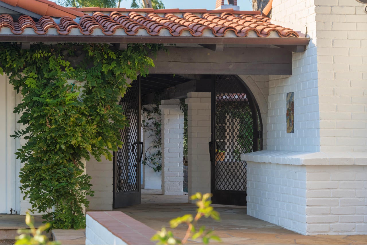 Tour Sandra Bullock's Sprawling 91-Acre San Diego Home Listed for $6 ...