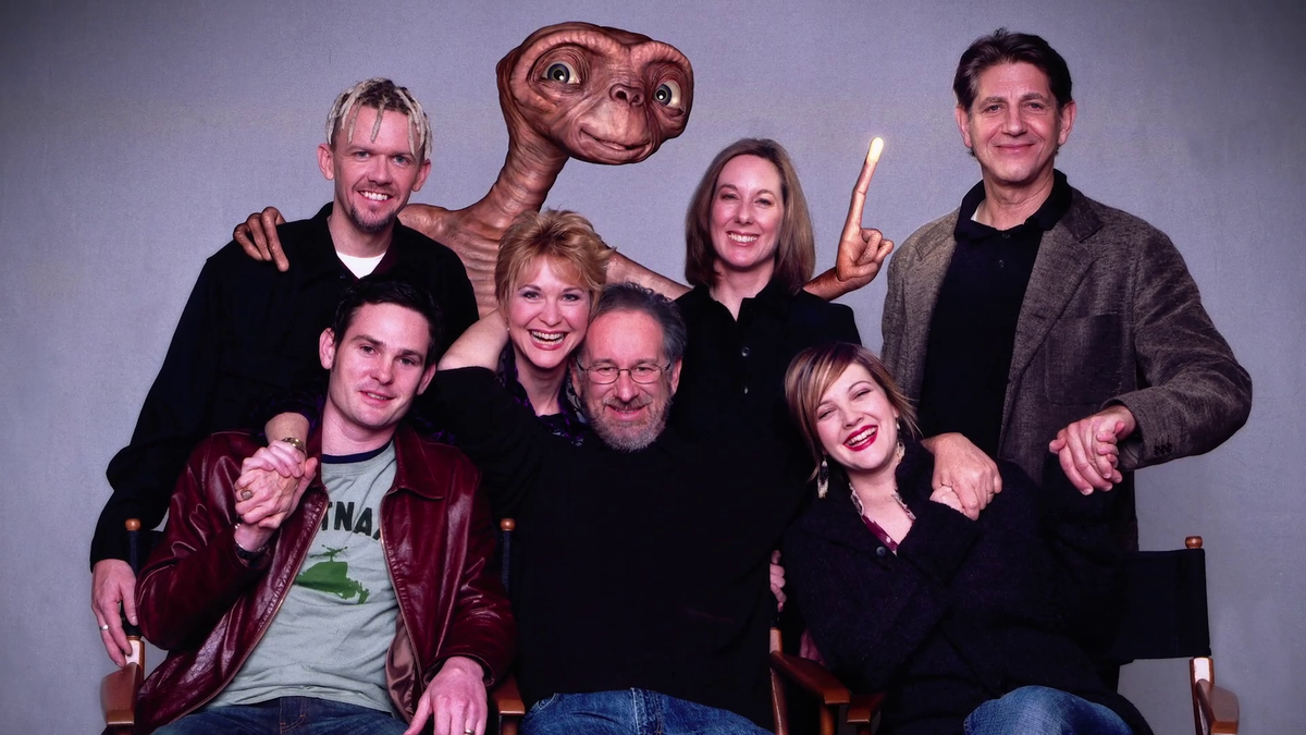 E.T. the Extra-Terrestrial Featurette Explores the Film's 40-Year ...
