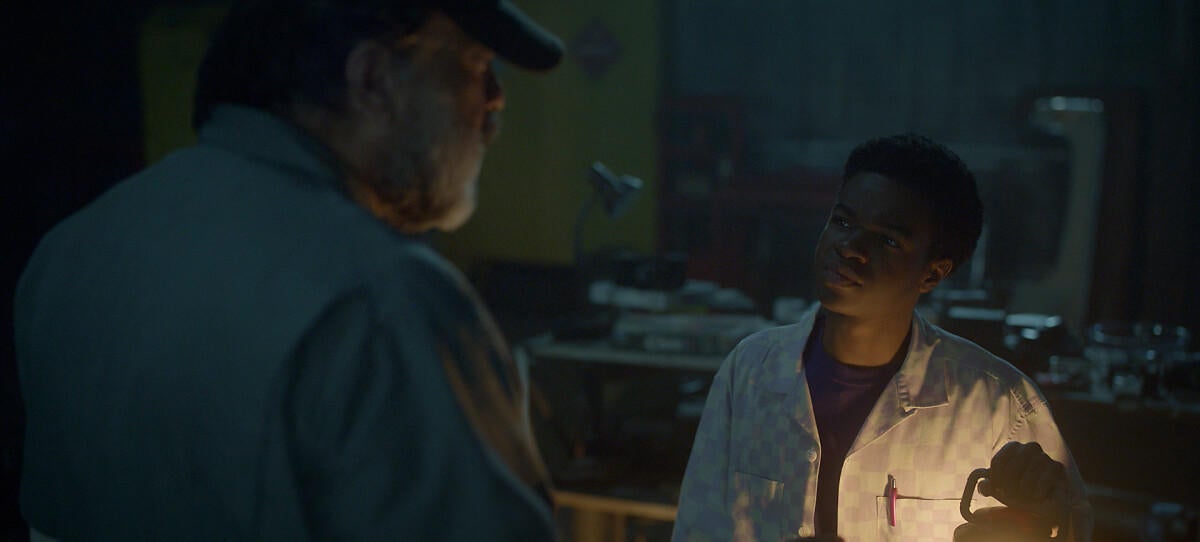 DC's Stargirl: The Shade Returns in "Frenemies Chapter Seven: Infinity ...