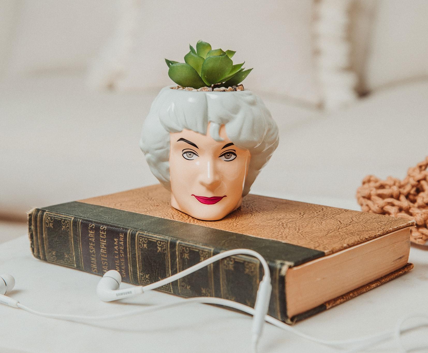 Toynk Celebrates Golden Girls 37th Anniversary With New Releases