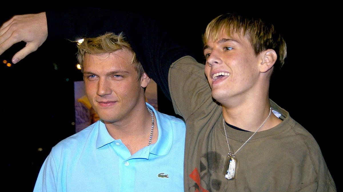 Nick Carter Pays Tribute to Brother Aaron Carter as Backstreet Boys ...