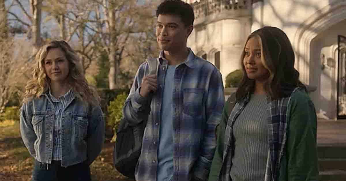 DC's Stargirl Creator Confirms There Were Spinoff Plans