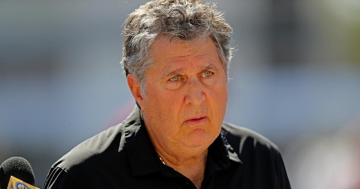 Mike Leach's Death Shocks Fans of College Football Head Coach