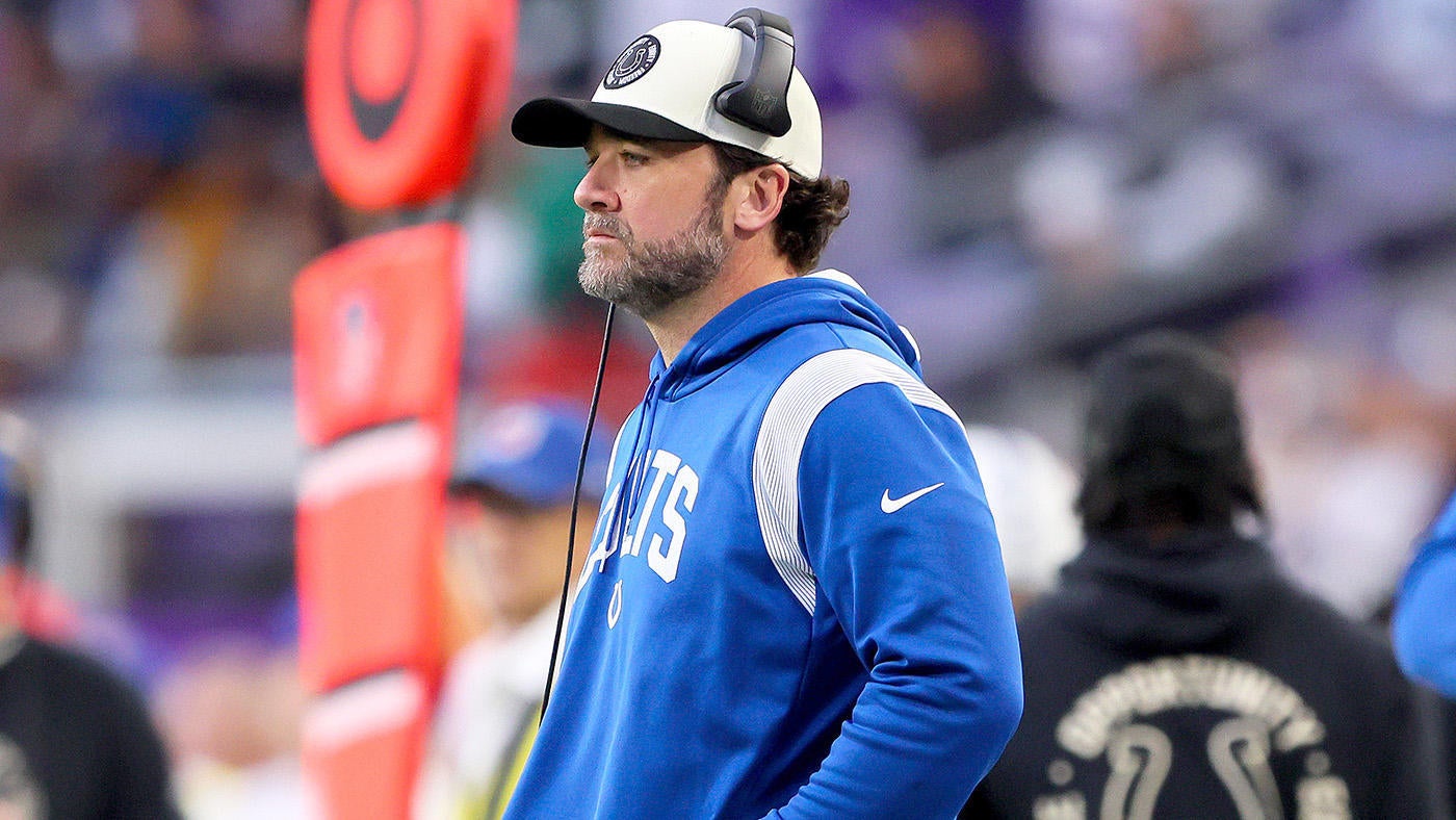 Dolphins-Bills game paused due to snowballs being thrown onto field; fans threatened with ...