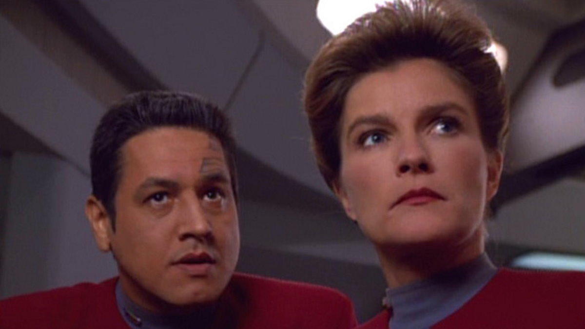 Star Trek: Janeway Brings up Bashir, Chakotay, and the Temporal Prime ...