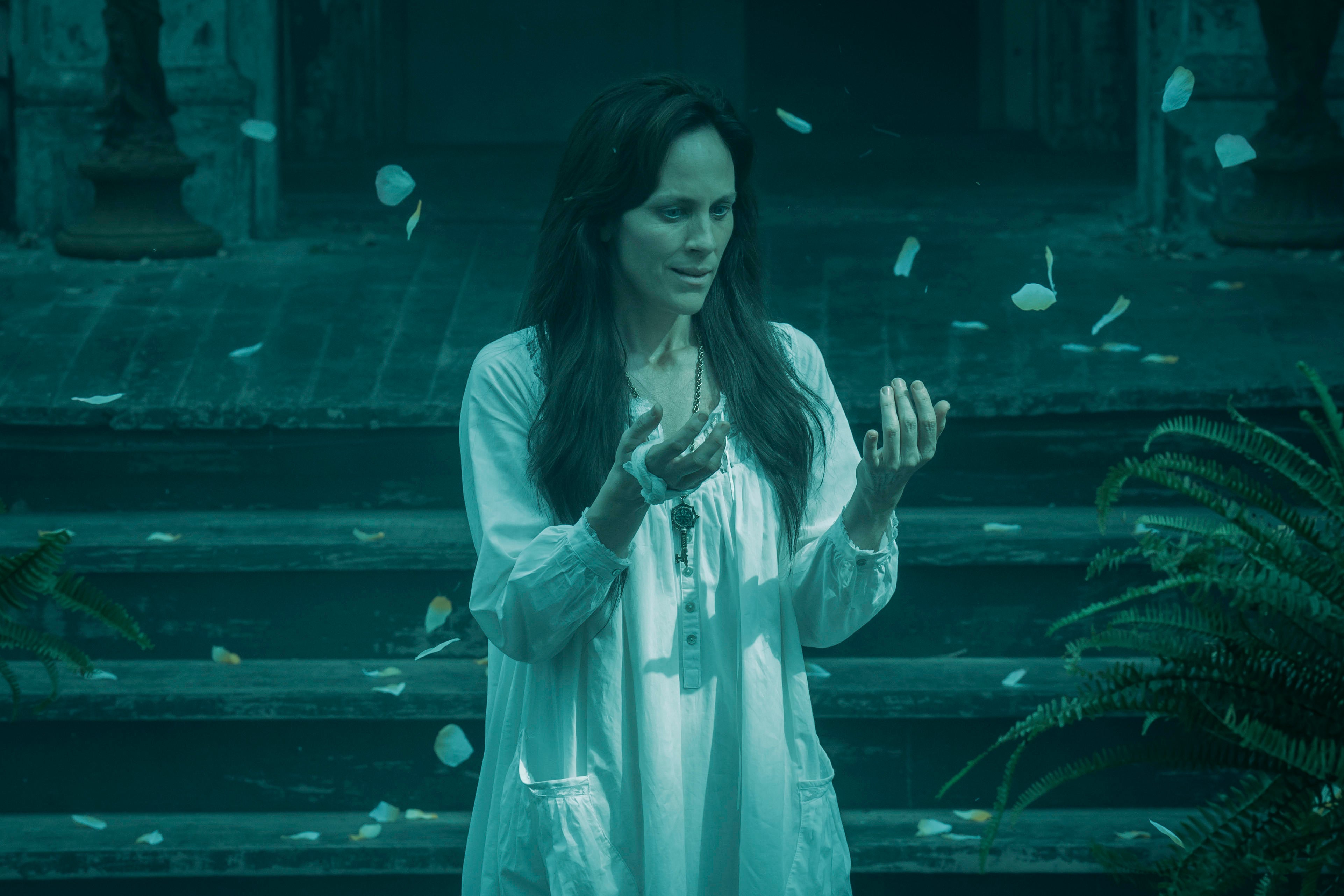 'Mayfair Witches': Annabeth Gish Talks 'Tragic' End to Deirdre (Exclusive)