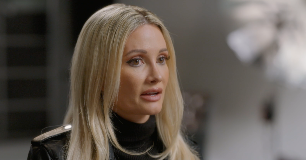 Holly Madison Reveals Autism Diagnosis