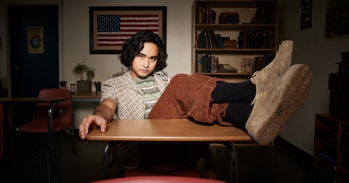 'School Spirits' Star Kristian Flores Uses One Word to Describe Simon ...