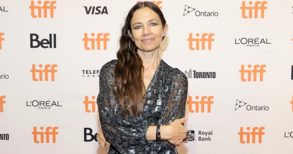 'Family Ties' Alum Justine Bateman Gets Blunt on Avoiding Plastic Surgery