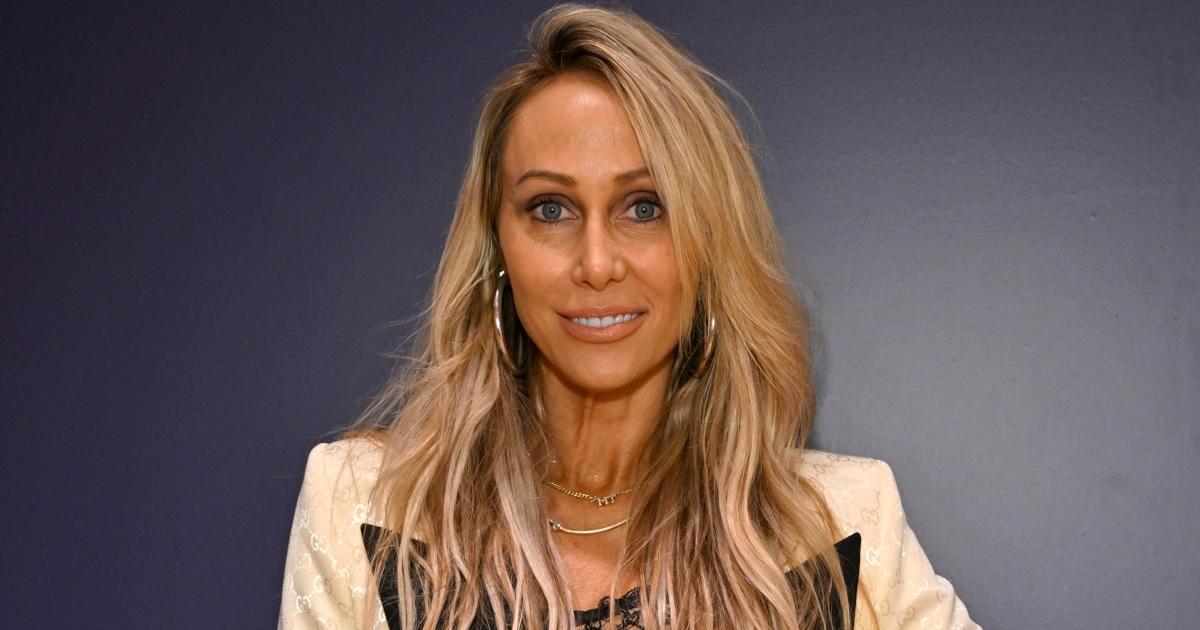Miley Cyrus' Mom Tish Engaged to 'Prison Break' Star