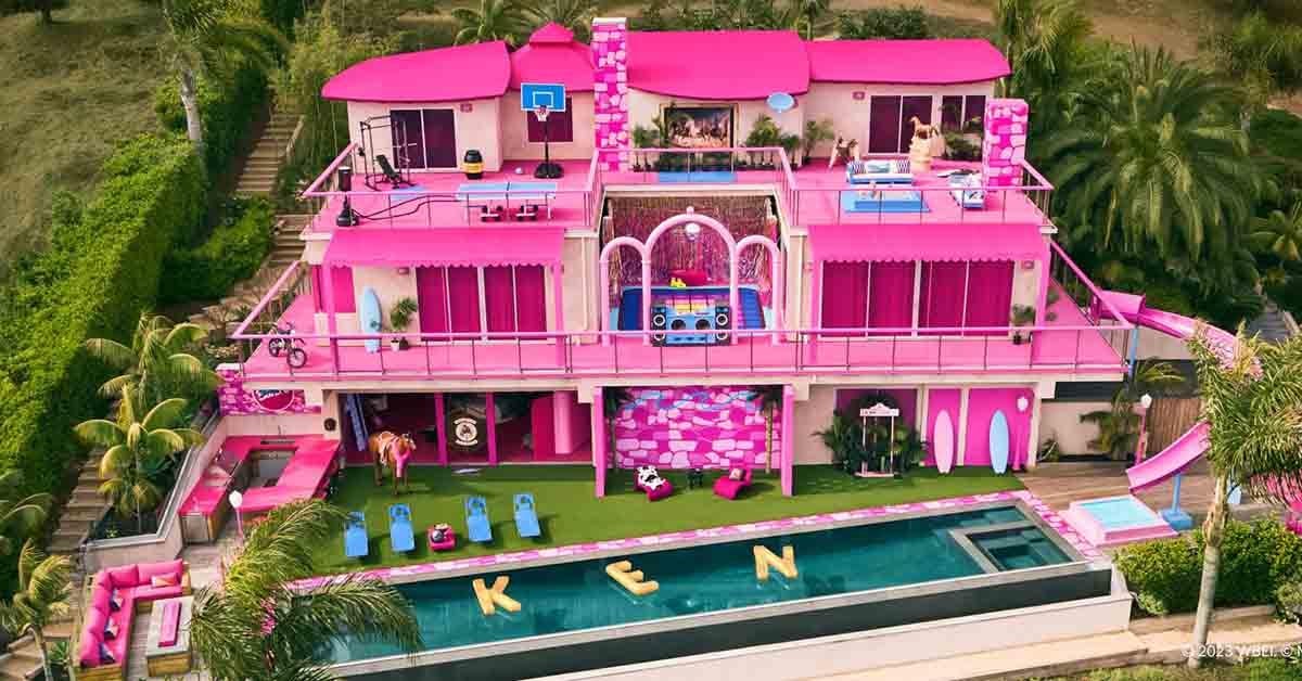 Barbie-Themed Backyard Is Every Fan's Dream(house)