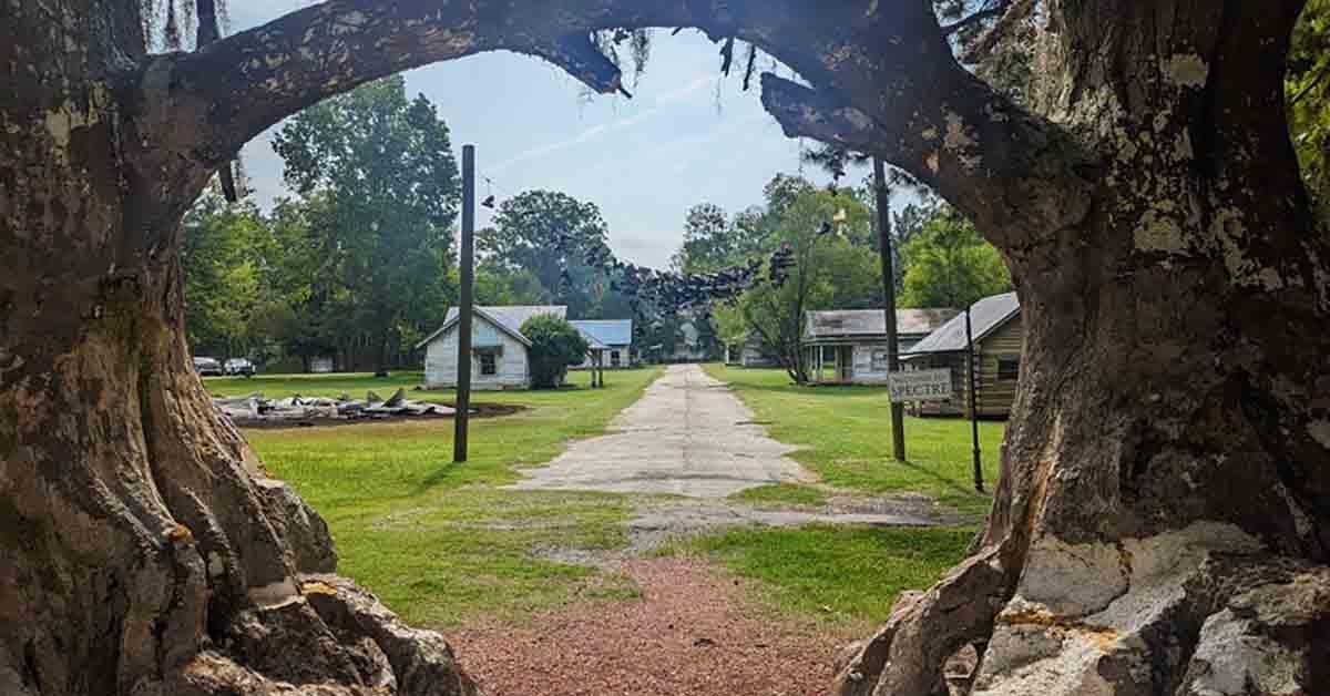 Alabama Prop House Used in Tim Burton's Big Fish Destroyed By Lightning